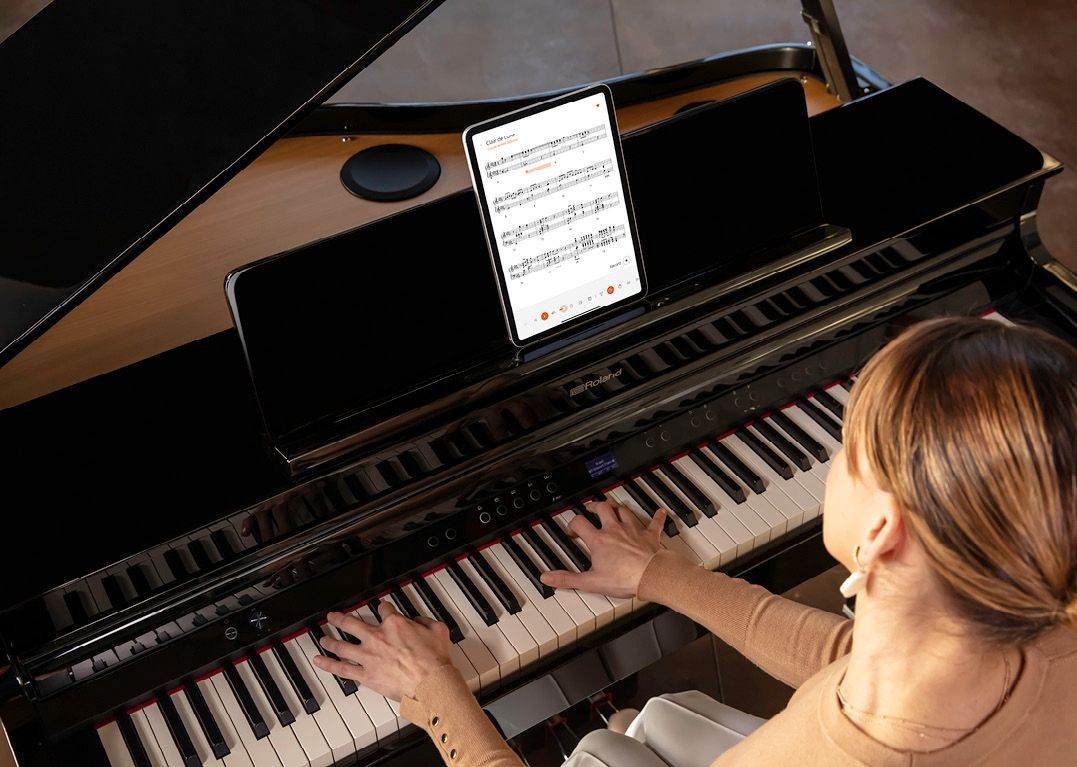 Roland GP-6PE Digital-Flügel schwarz poliert mit Piano Reality Premium ...